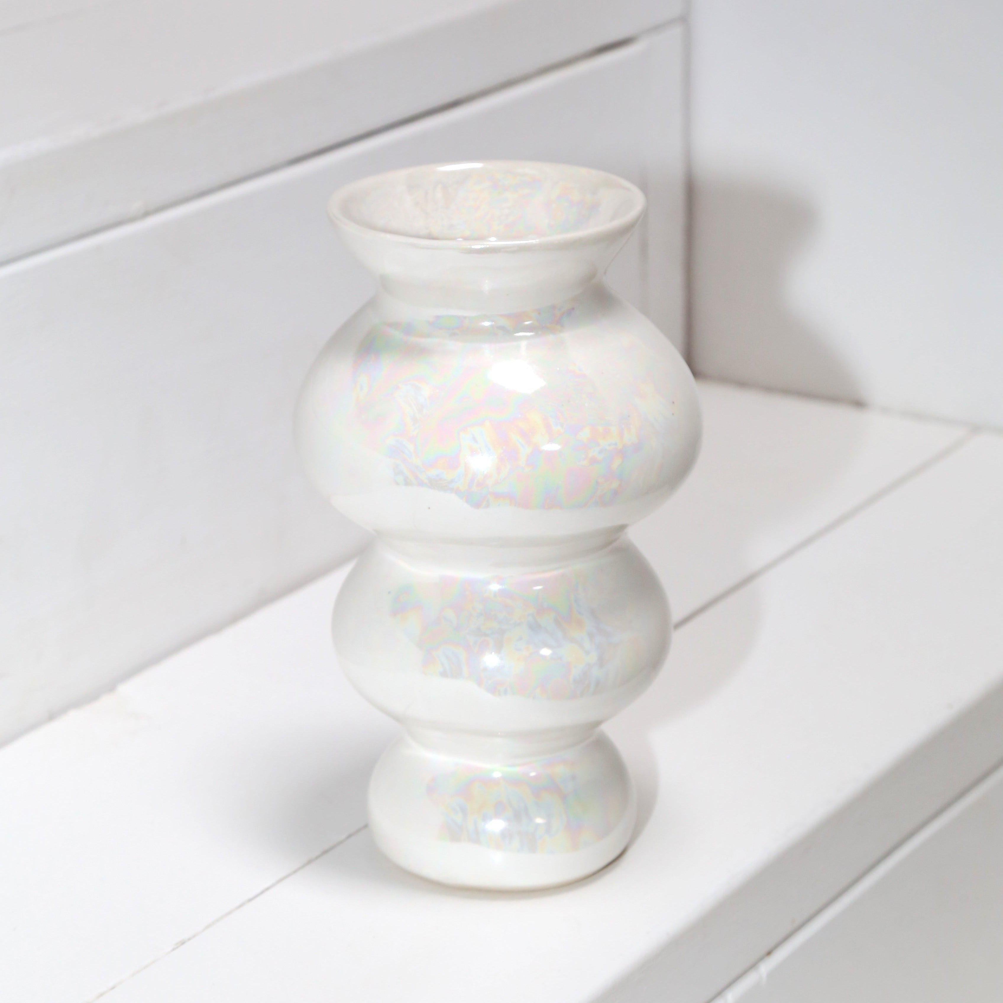 Big Wiggle Vase Sample - Mother of Pearl